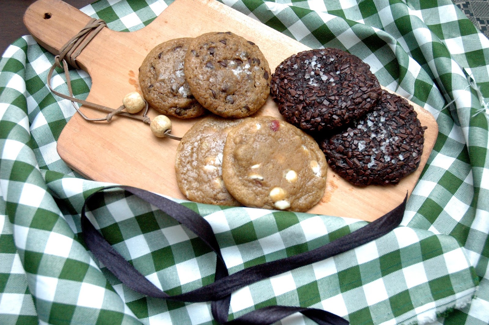 DUDE FOR FOOD: Fresh-Baked, Chef-Made Hand-Rolled Cookie Goodness by ...