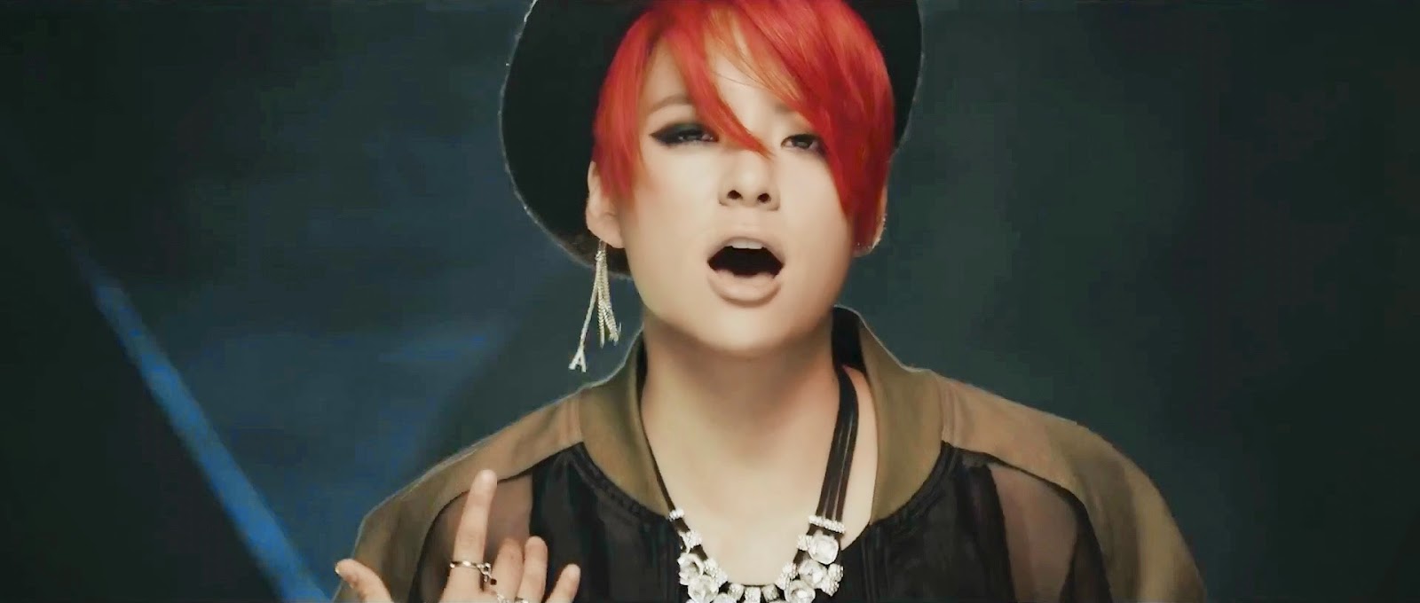 f(x) - Tiny Kpop Idol Profile