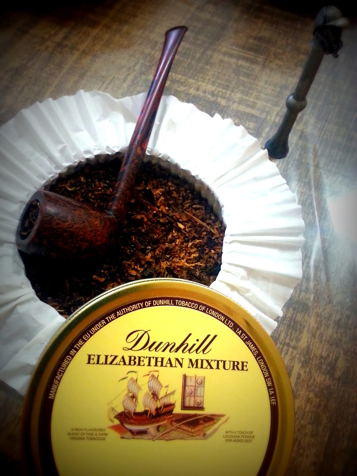 Sabor de Tabaco: Tabaco Dunhill Elizabethan Mixture - Resenha completa!