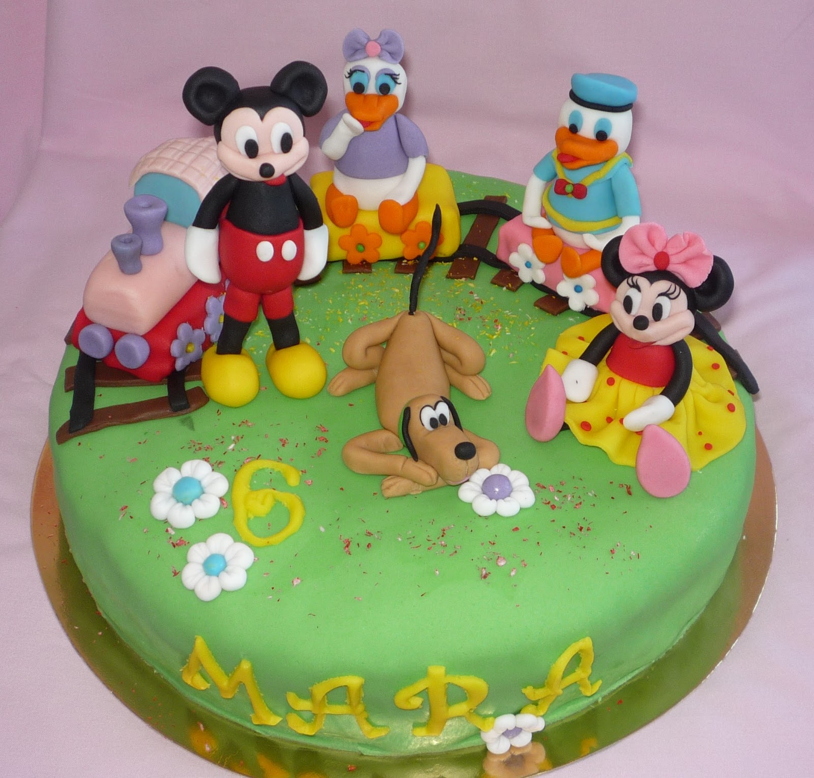 Torturi pentru copii in Constanta: Tort cu Mickey si prietenii in tren