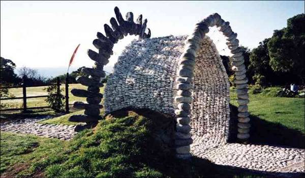 wOndor.blogspot.com: Unusual Sculptures Made of Stones (12 pics)
