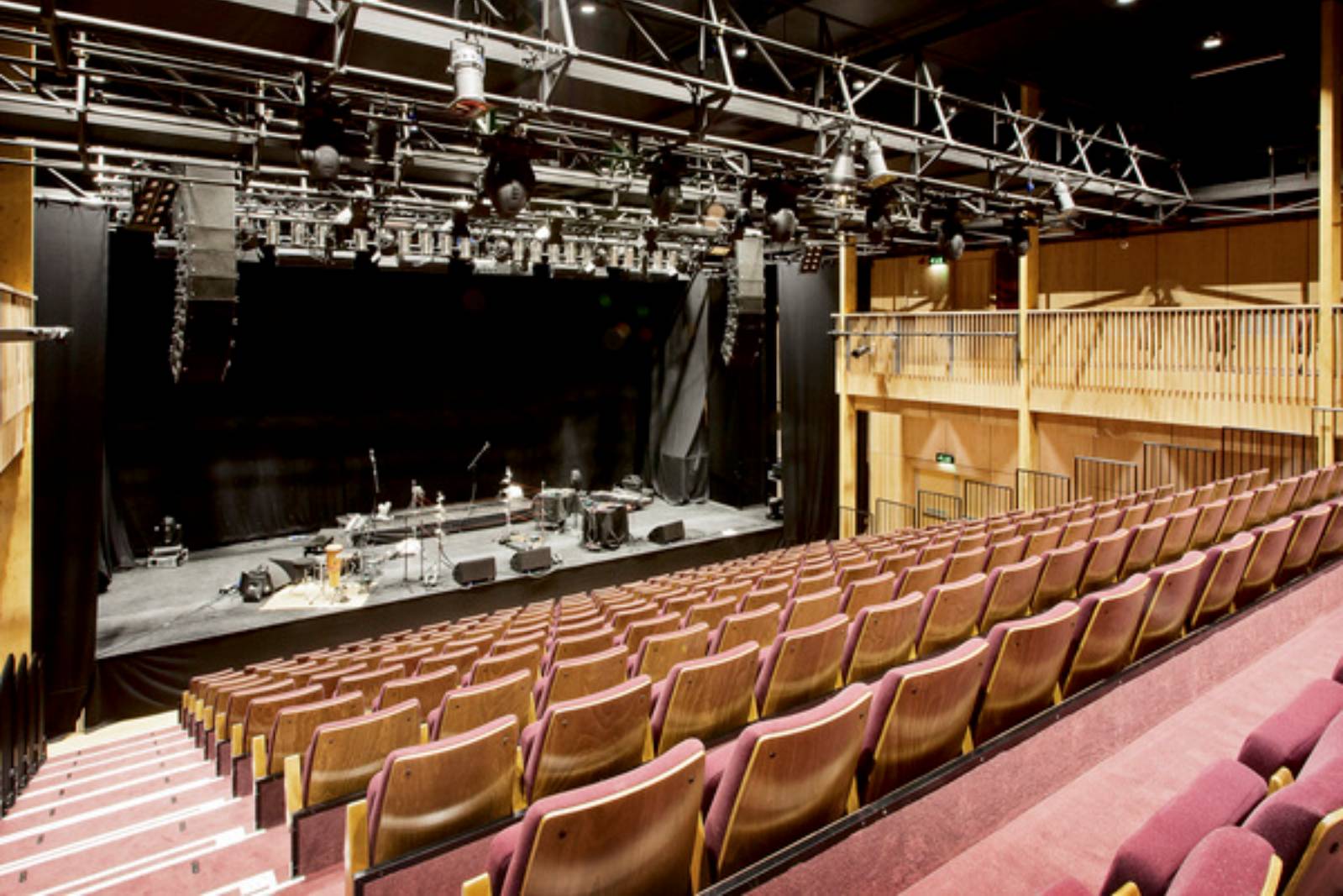 architecture now and The Future: MAREEL ARTS CENTRE BY GARETH HOSKINS ...