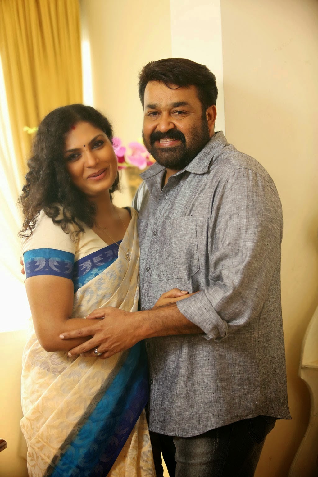 Serial Actress Asha Sarath Family Photo