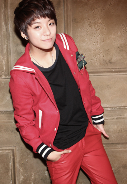 SuPer StaRs: SM individual profile shots for 'SMTown Winter'