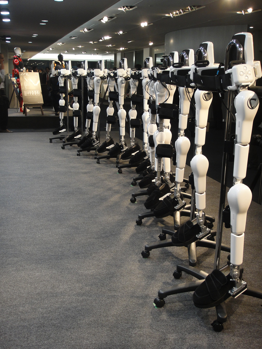 REHABILITACIÓN Y MEDICINA FÍSICA. Mirando al futuro.: HAL, exoesqueleto ...