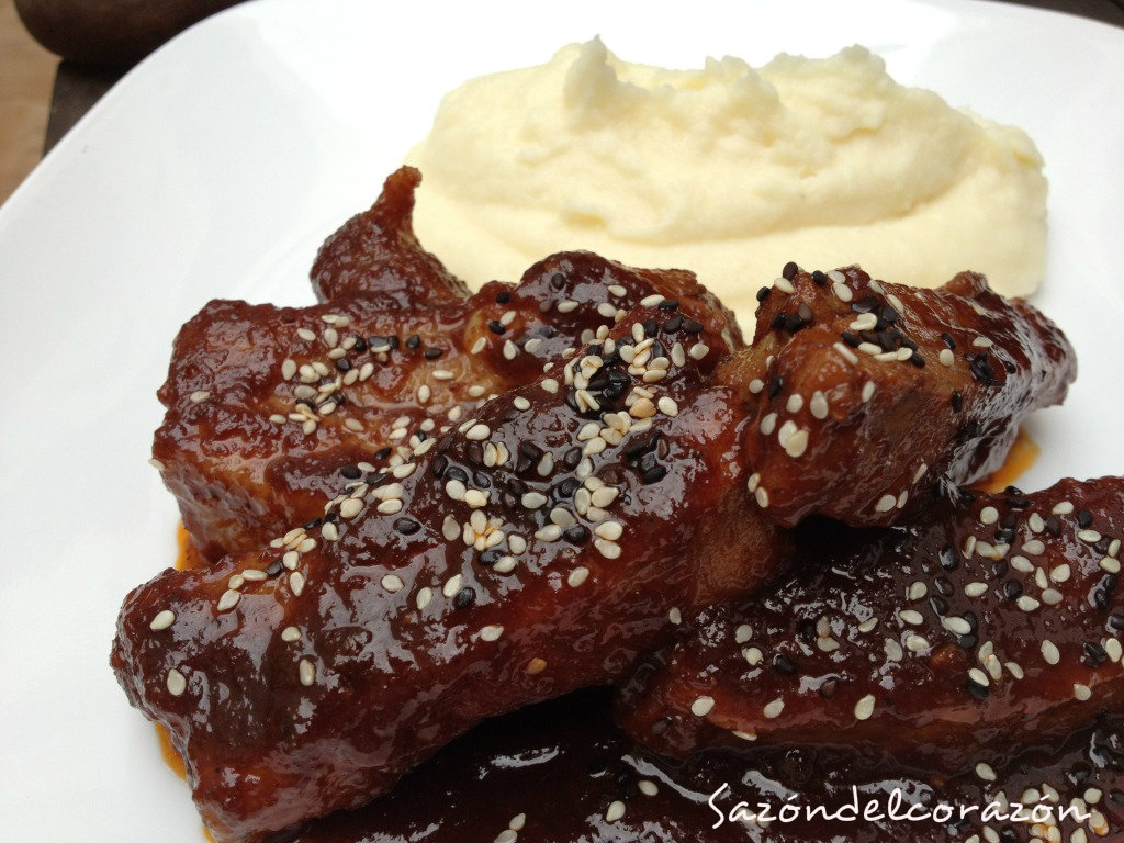 Sazón del corazón: Costillitas al chipotle BBQ