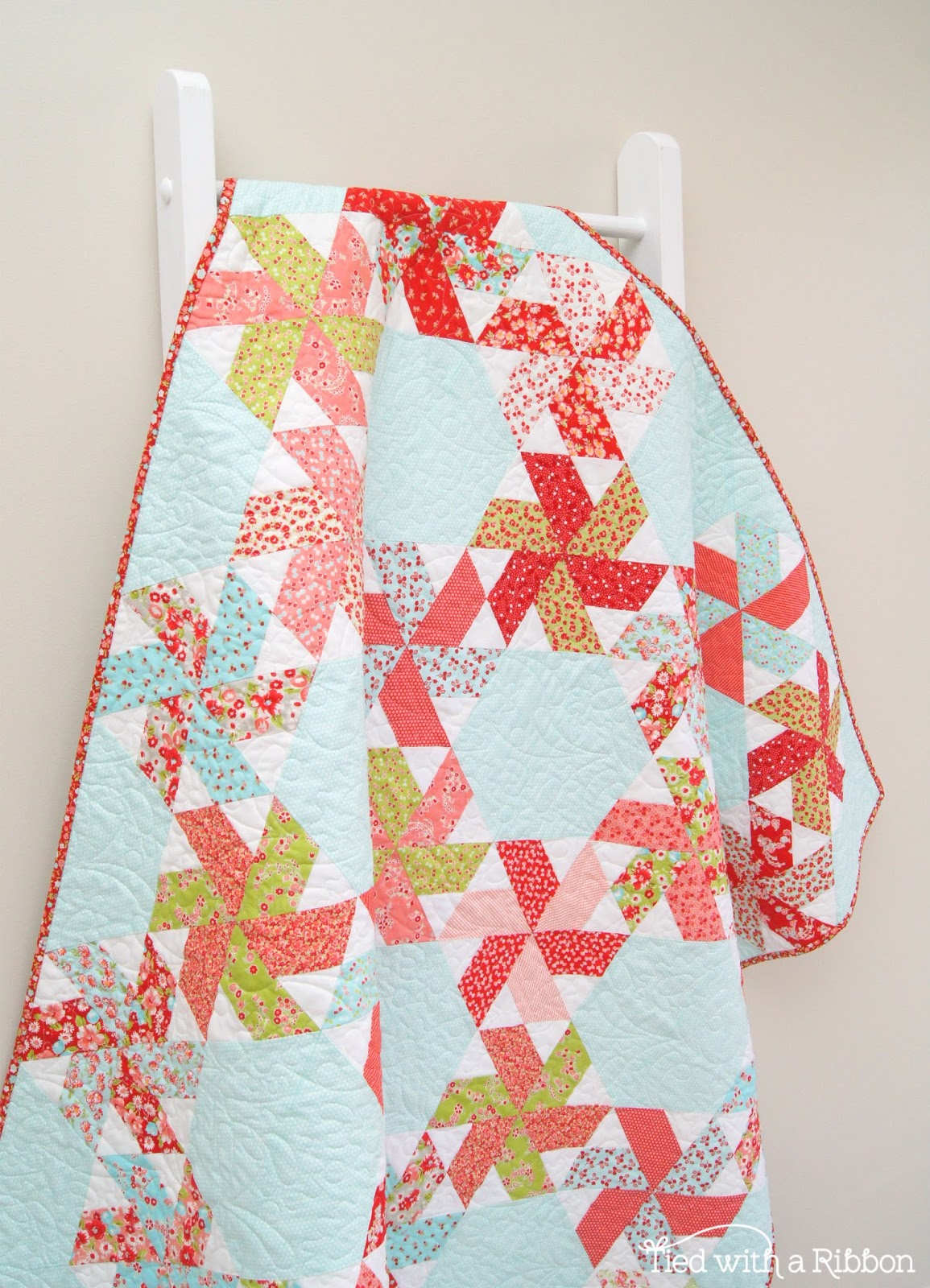 Tied with a Ribbon: Little Ruby Quilt Along - Finish - Fat Quarter Shop