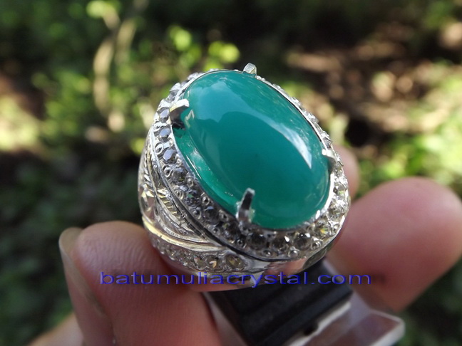 JAVA GEMSTONES: Batu Bacan Dijual!
