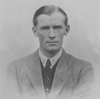 Bob Crompton's Instagram, Twitter & Facebook on IDCrawl