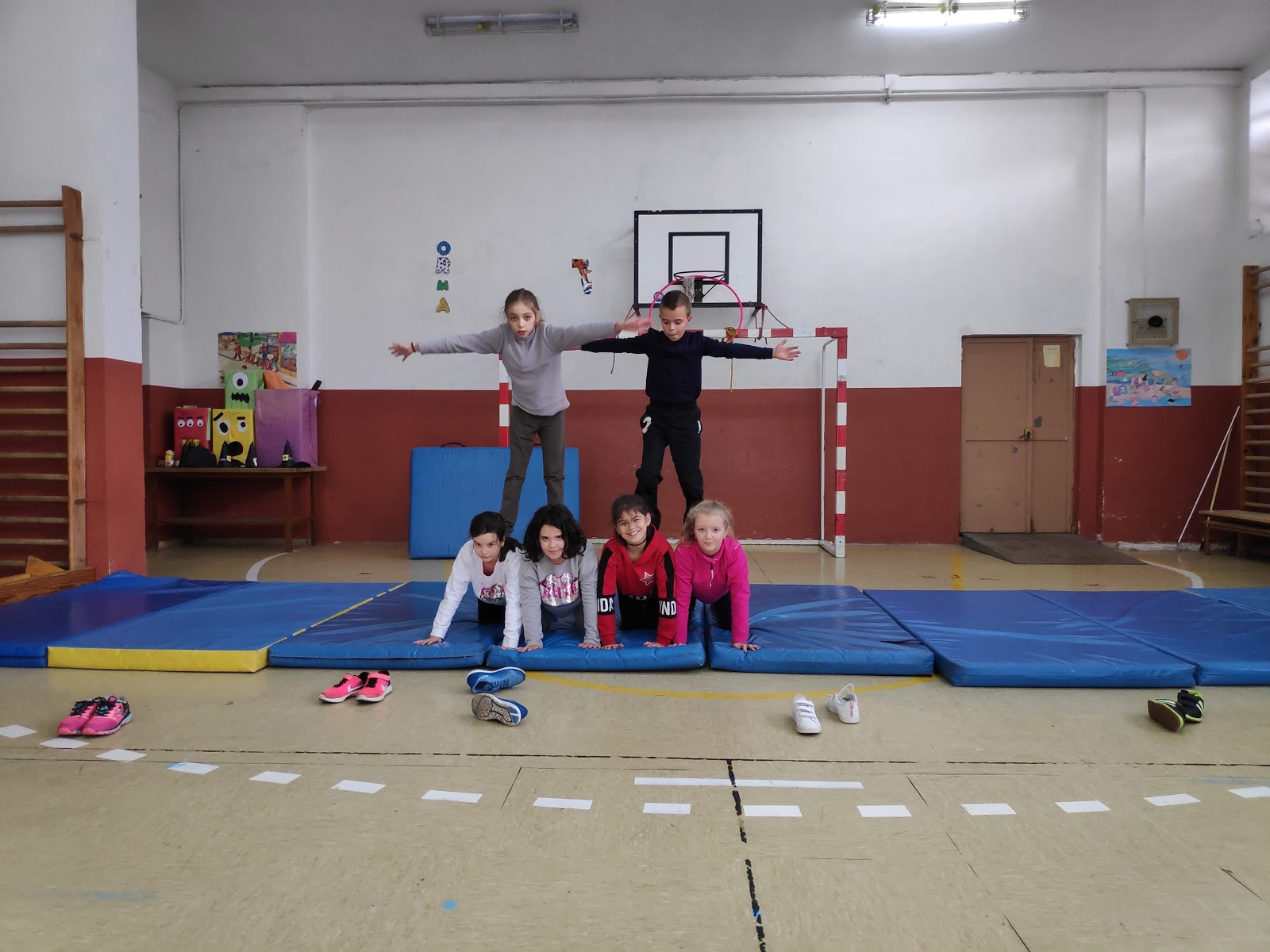 Rincón de Ed. Física: Acrosport en primaria