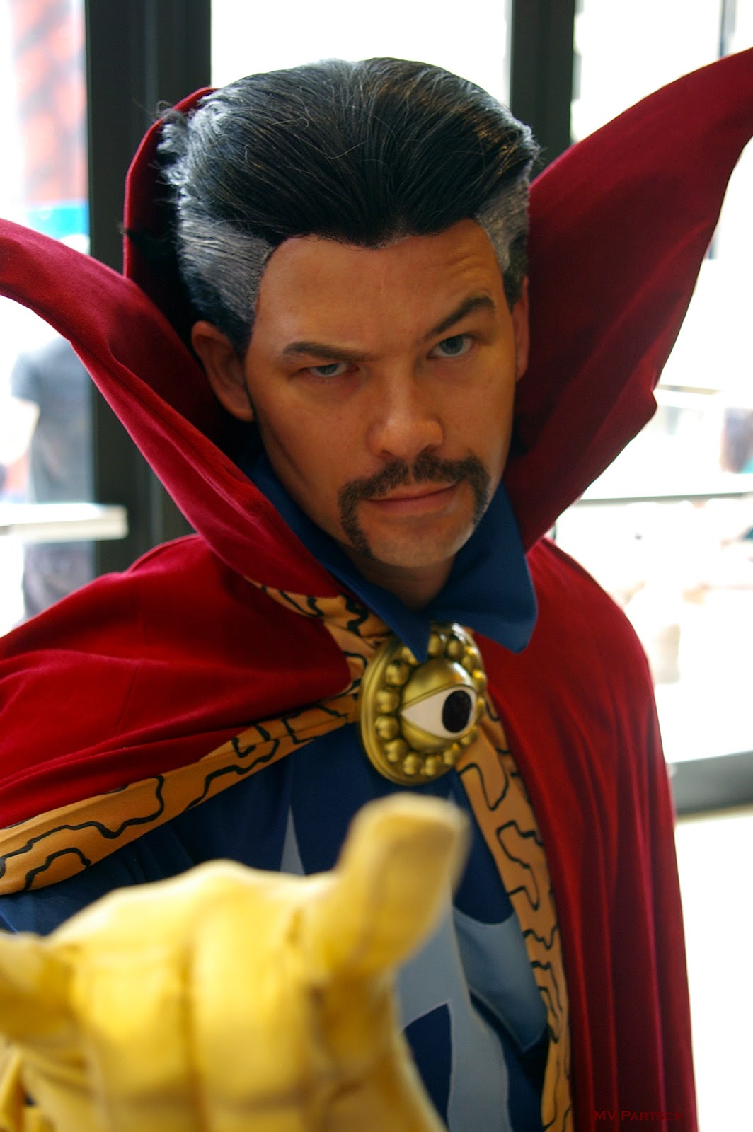 Calvin's Canadian Cave of Coolness: Cosplay Of The Week