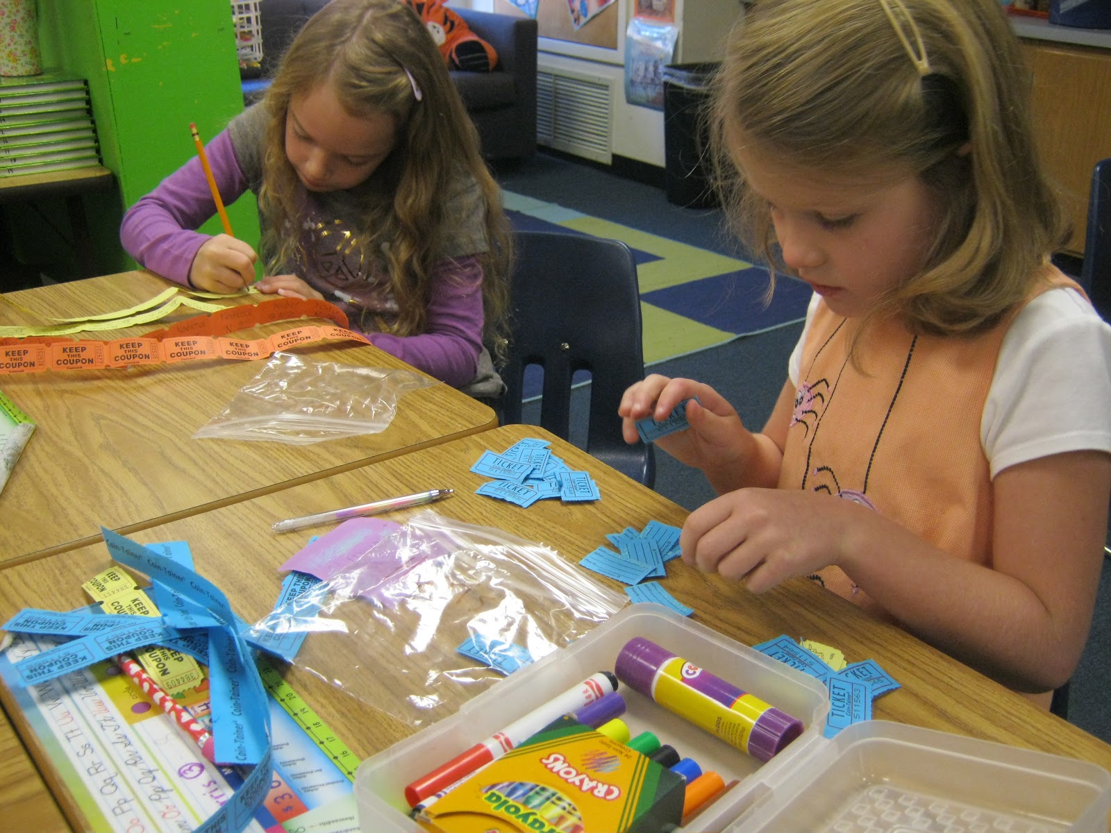 Ms. Newman's 2nd Grade Class: Bucket Prizes!