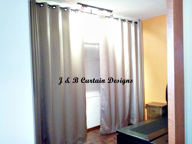 J & B Curtain Designs: Walk in Wardrobe