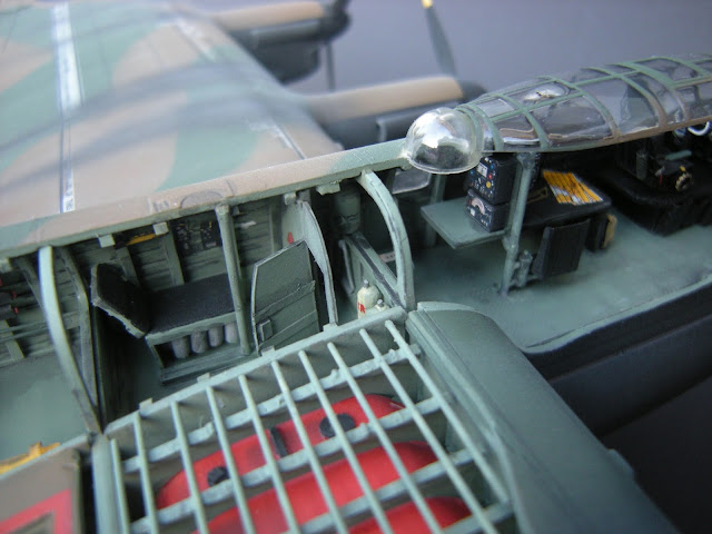 1/72 Scale Kits & Diorama: Lancaster BIII Cutaway Interior