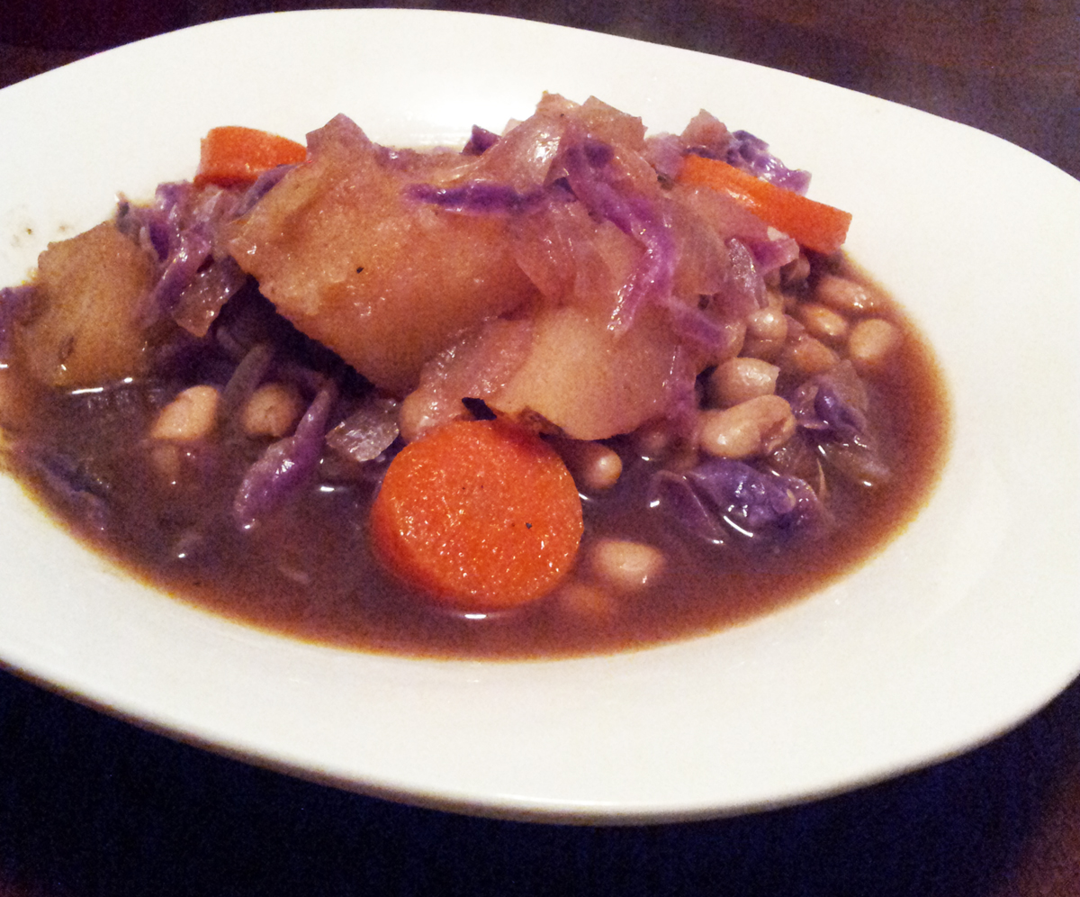 A Profound Hatred of Meat: Red Cabbage & Potato Stew
