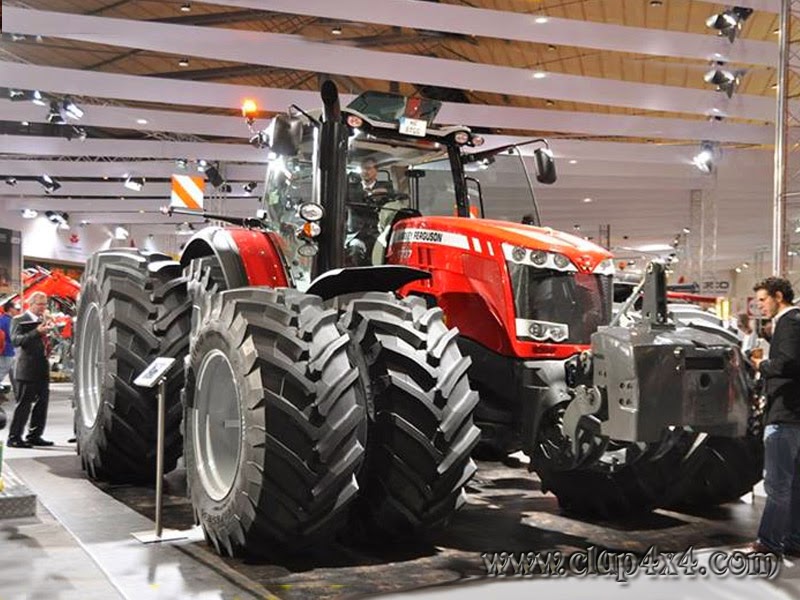 Tractors - Farm Machinery: Massey Ferguson 8737
