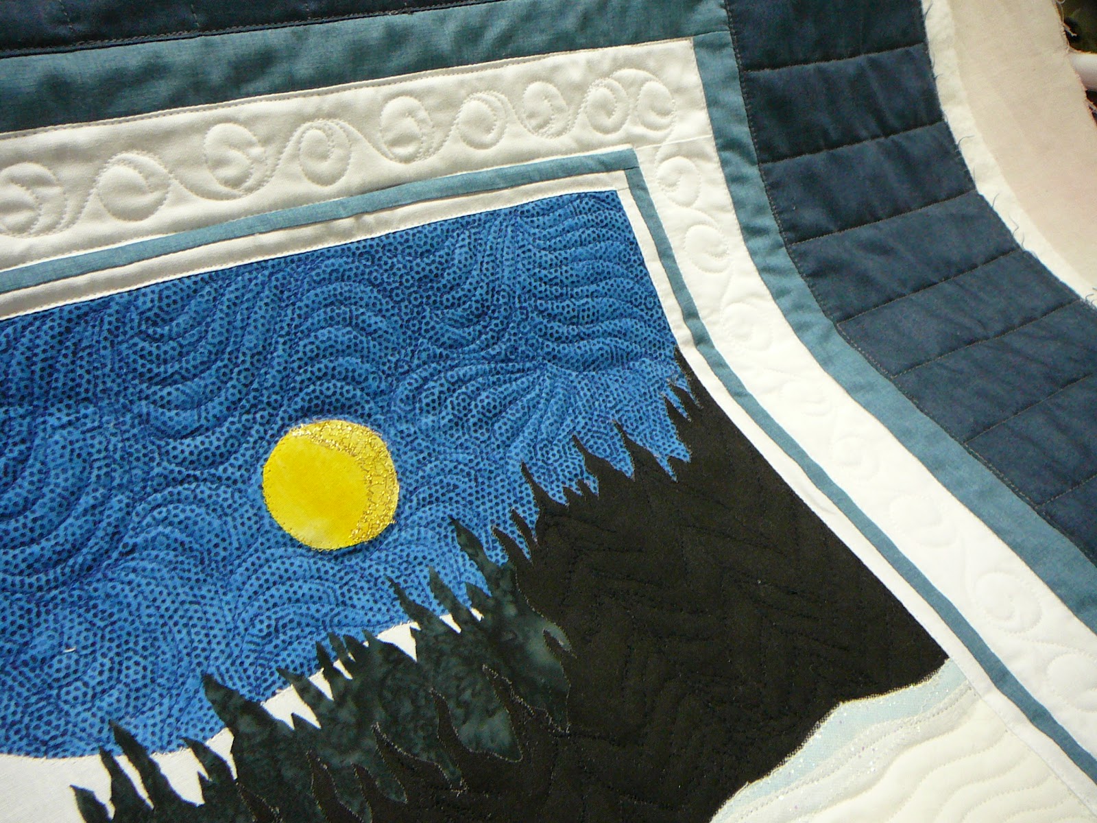 Sharon's Seams 2 B: A Quilt Show & Moon Glow