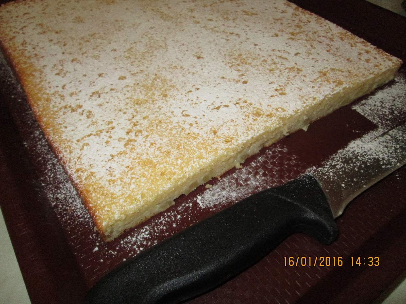 Prajituri de casa: Chec cu ananas şi chefir