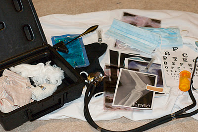 Mommy Lessons 101: Homemade Doctor Kit and Coat