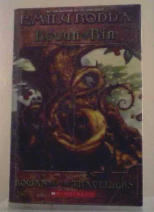 ChCse's blog: Book Review: Rowan and the Travellers