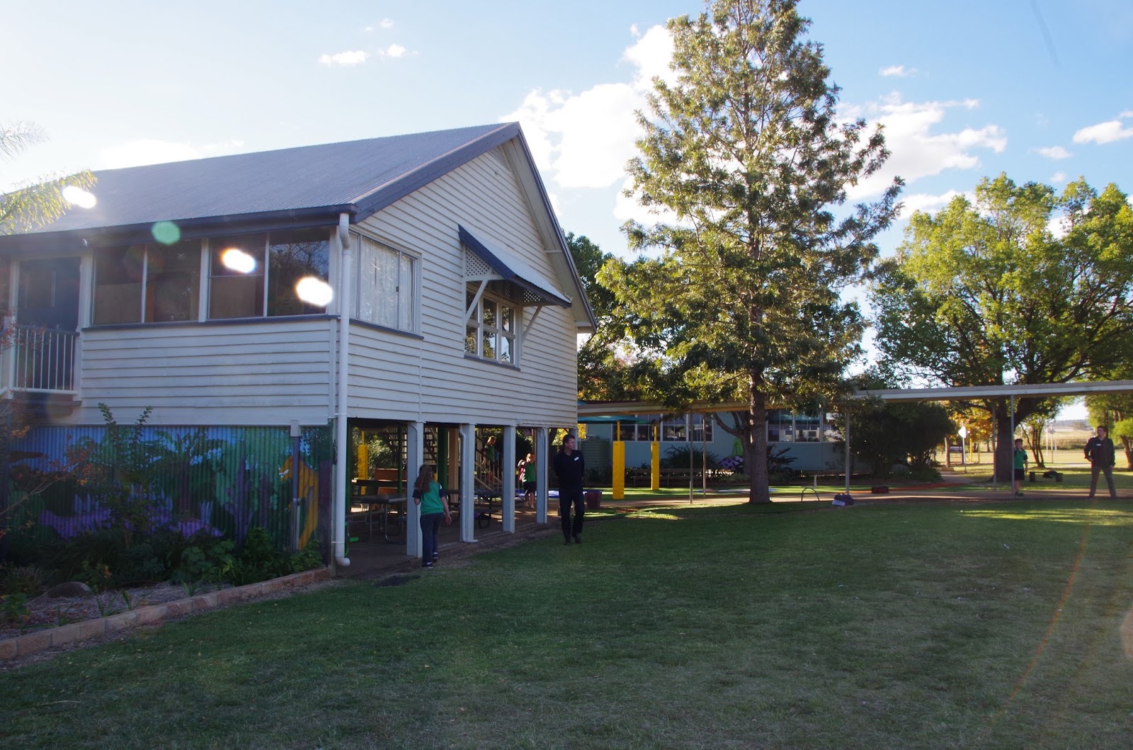 Hart Family: World Tour of Australia: At the Farm...A Country School