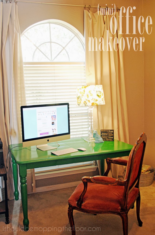 Mini Office Makeover | i should be mopping the floor