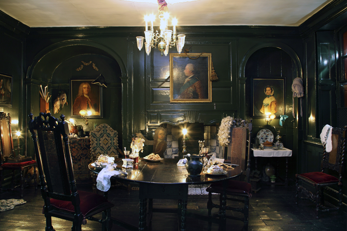 Jenn' The Mad Reader