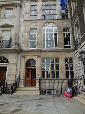 WALKING LONDON: A ST. JAMES’S STROLL – Number One London