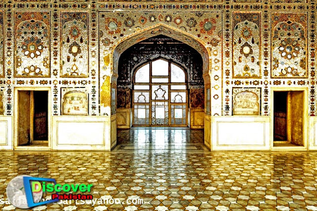 Discover Pakistan: Sheesh Mahal (Lahore Fort)