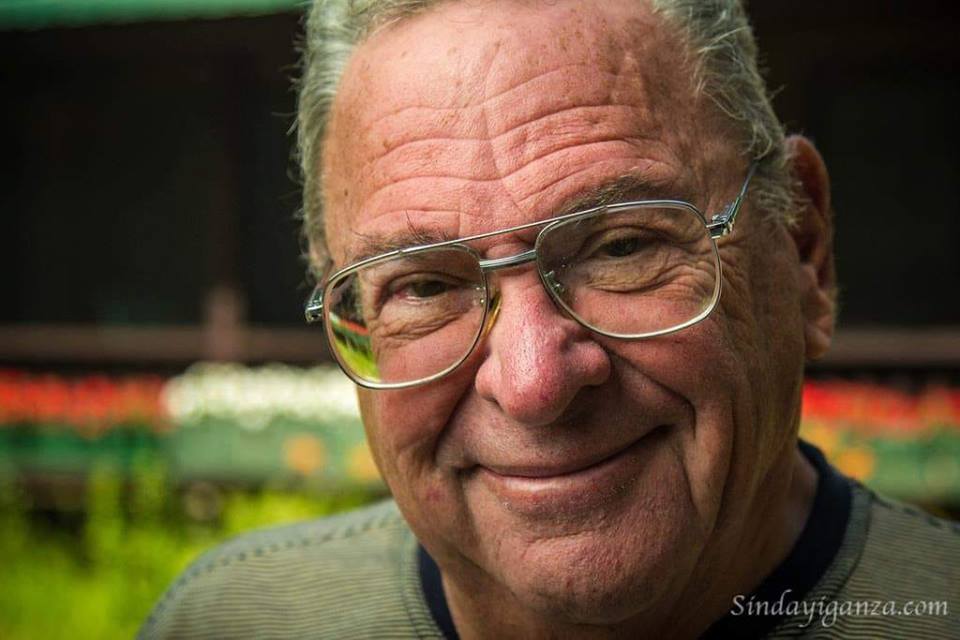 Confessions of a Bathrobe Blogger: Bob Bender, Friend and Comrade ...