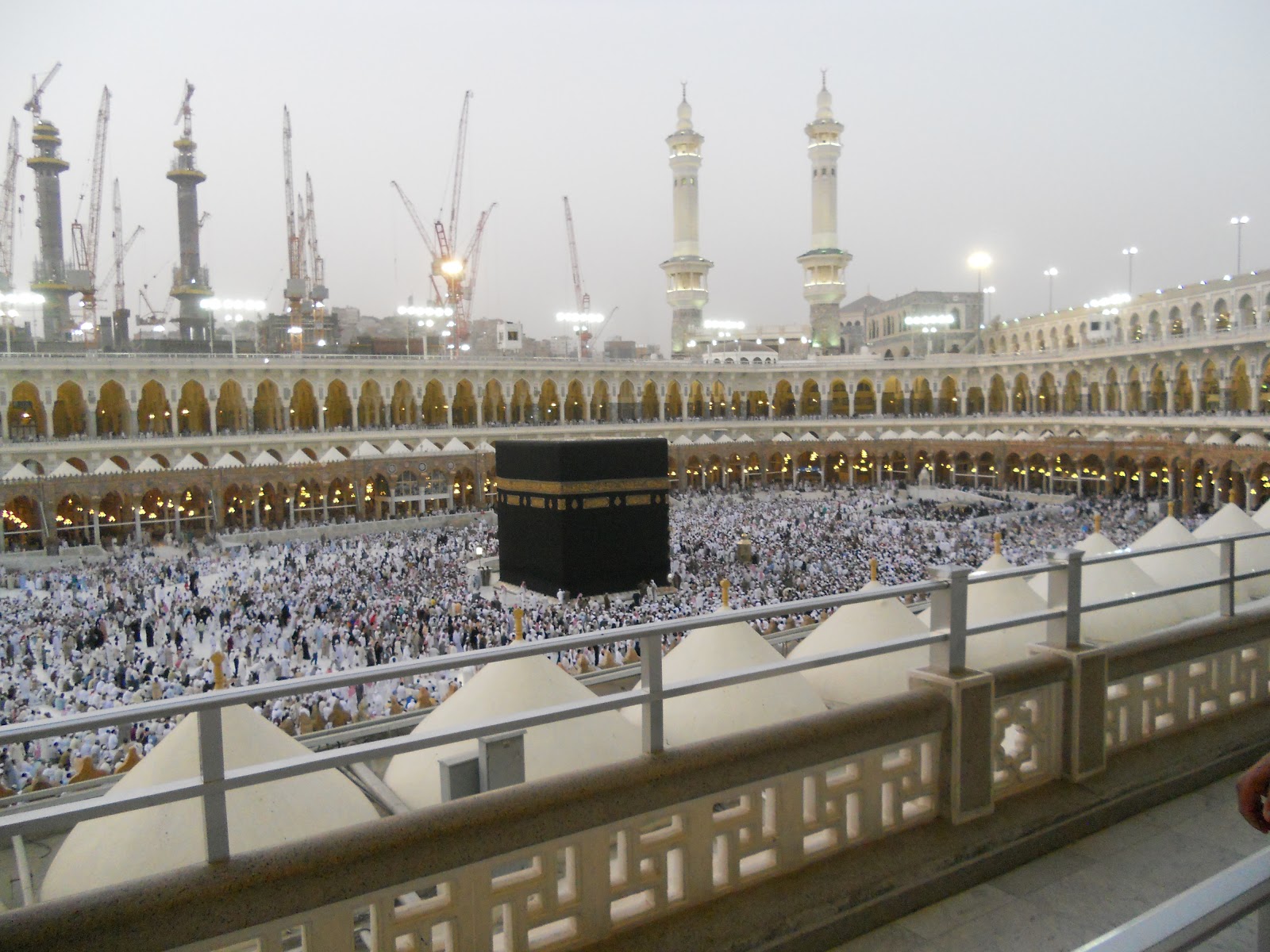 Chandra Cipta: Serenade kota Mekah Al-Mukaromah dan kota Madinah Al ...