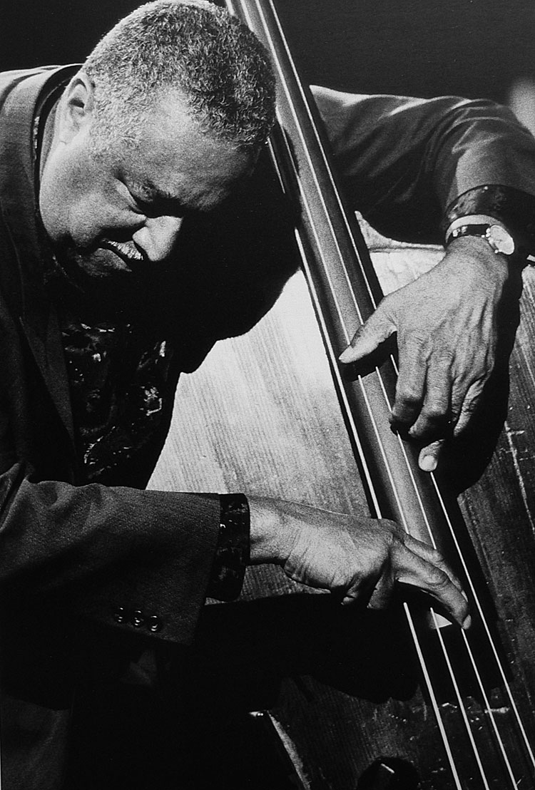 Mini Jazz World: Ray Brown, 1926 - 2002, Double Bassist