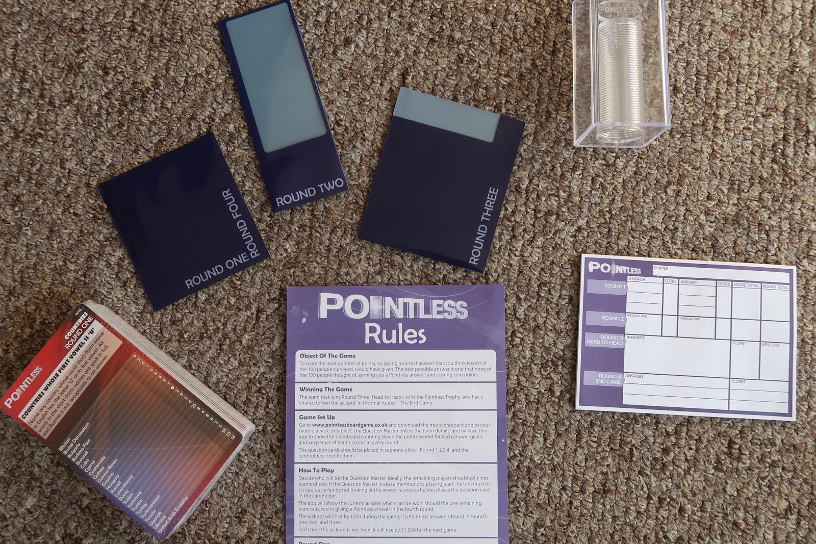 Uncoventional Kira: POINTLESS BOARD GAME | REVIEW