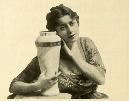The Mystery of Helen Gardner | Curtains
