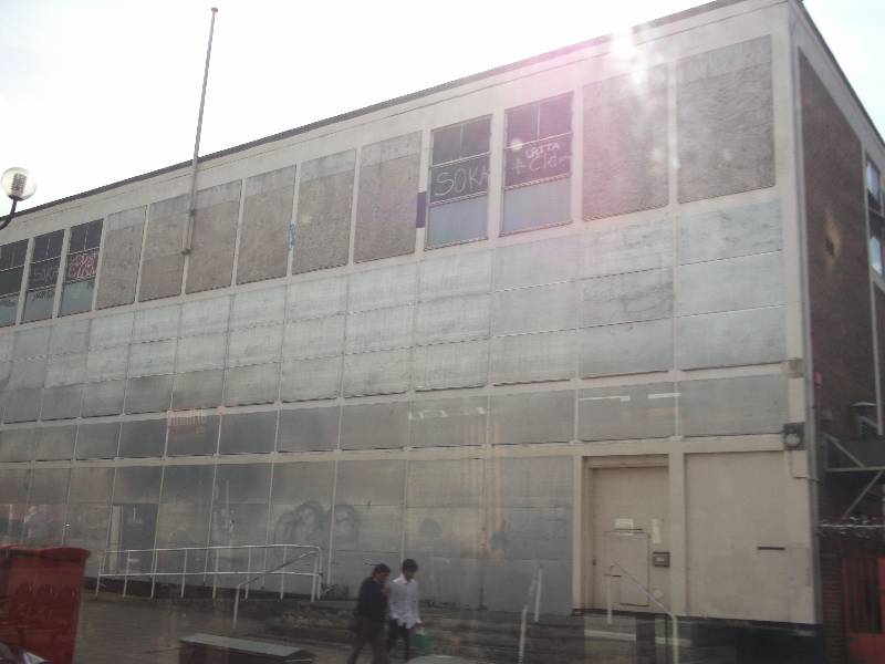 London buses one bus at a time: the return: The Number 223 Route