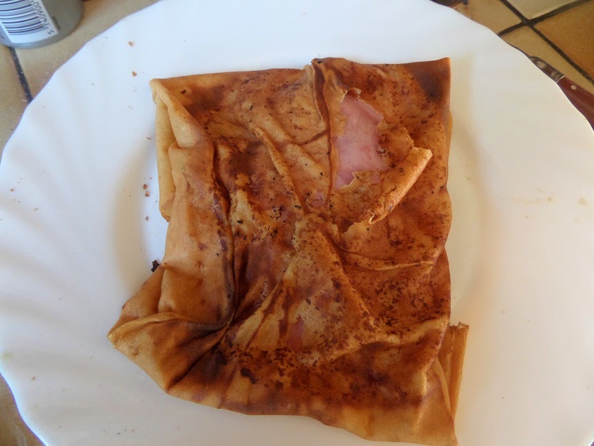 Madhouse Family Reviews: Globe-cooking recipe : Breton Crêpes Complètes ...