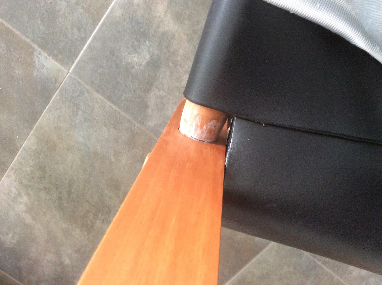 Toolerable: Chair Fail! How To Fix - SURVEY