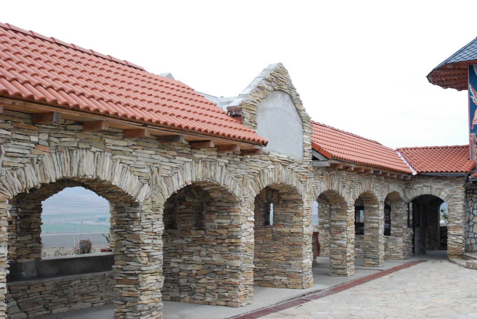 Habuc Ionut: Manastirea Sf. Apostol Filip