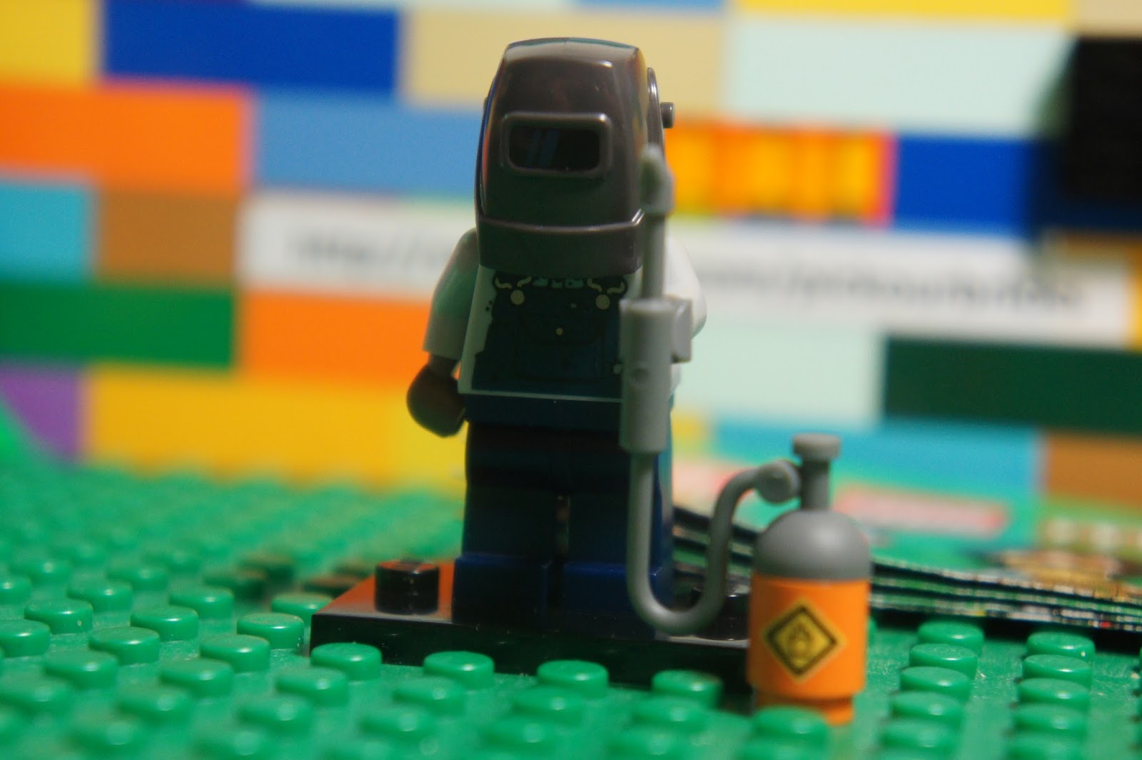 LEGO 71002 CMF Series 11 WELDER Minifigure Polybag ~ stores.ebay.com ...