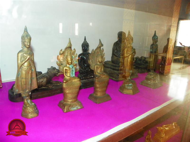 WEBSANOM - เว็บสนม: พระธาตุเรืองรอง ( Pra That Reung Rong )