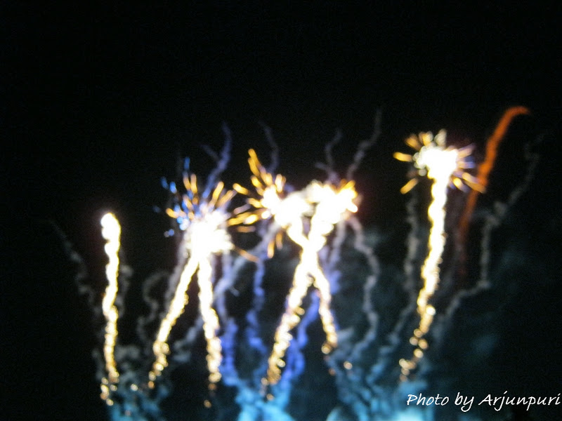 Arjunpuri in Qatar: Fireworks show in Doha