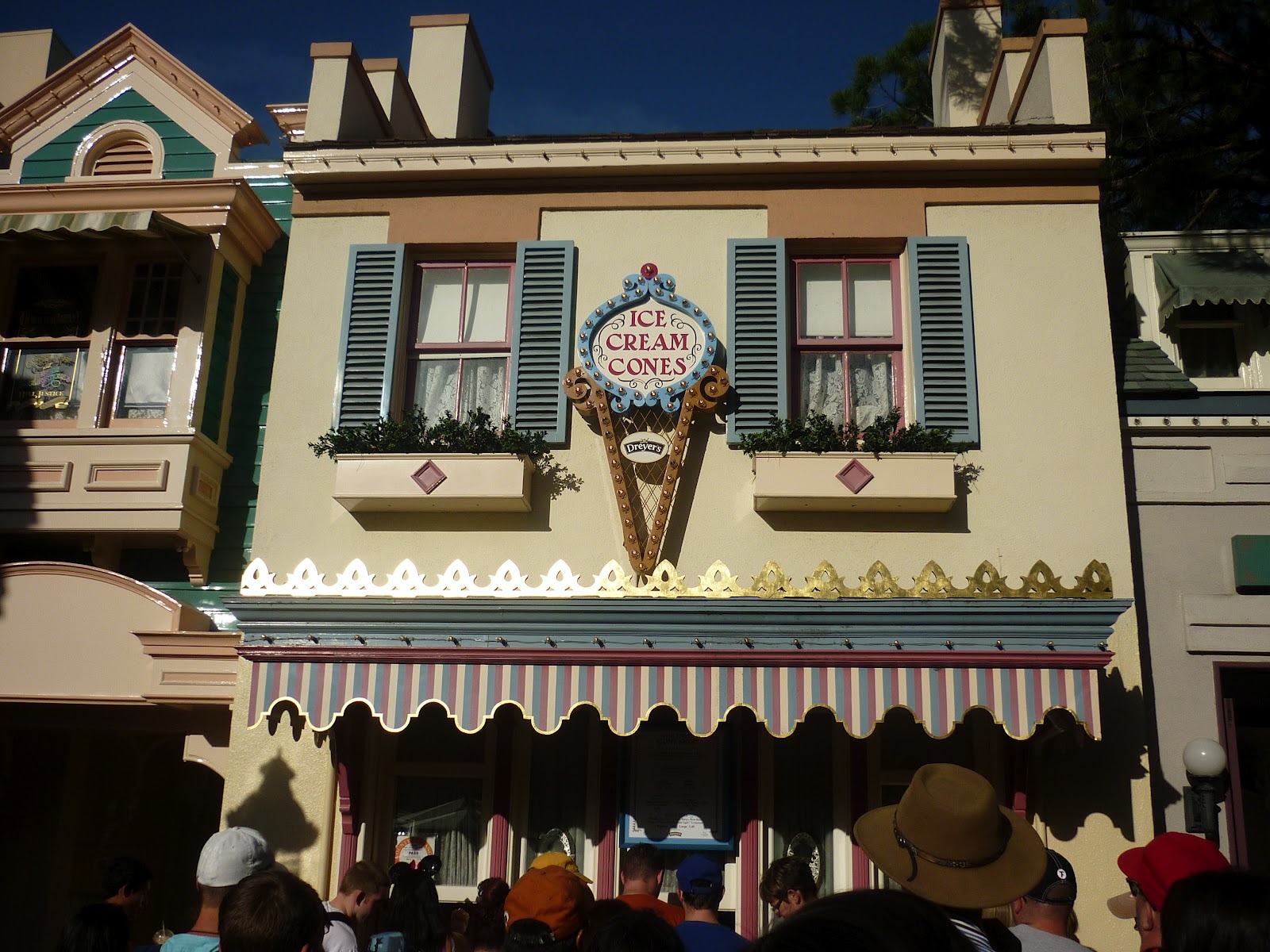 Disney Eats: Main Street U.S.A: Main Street Cone Shop