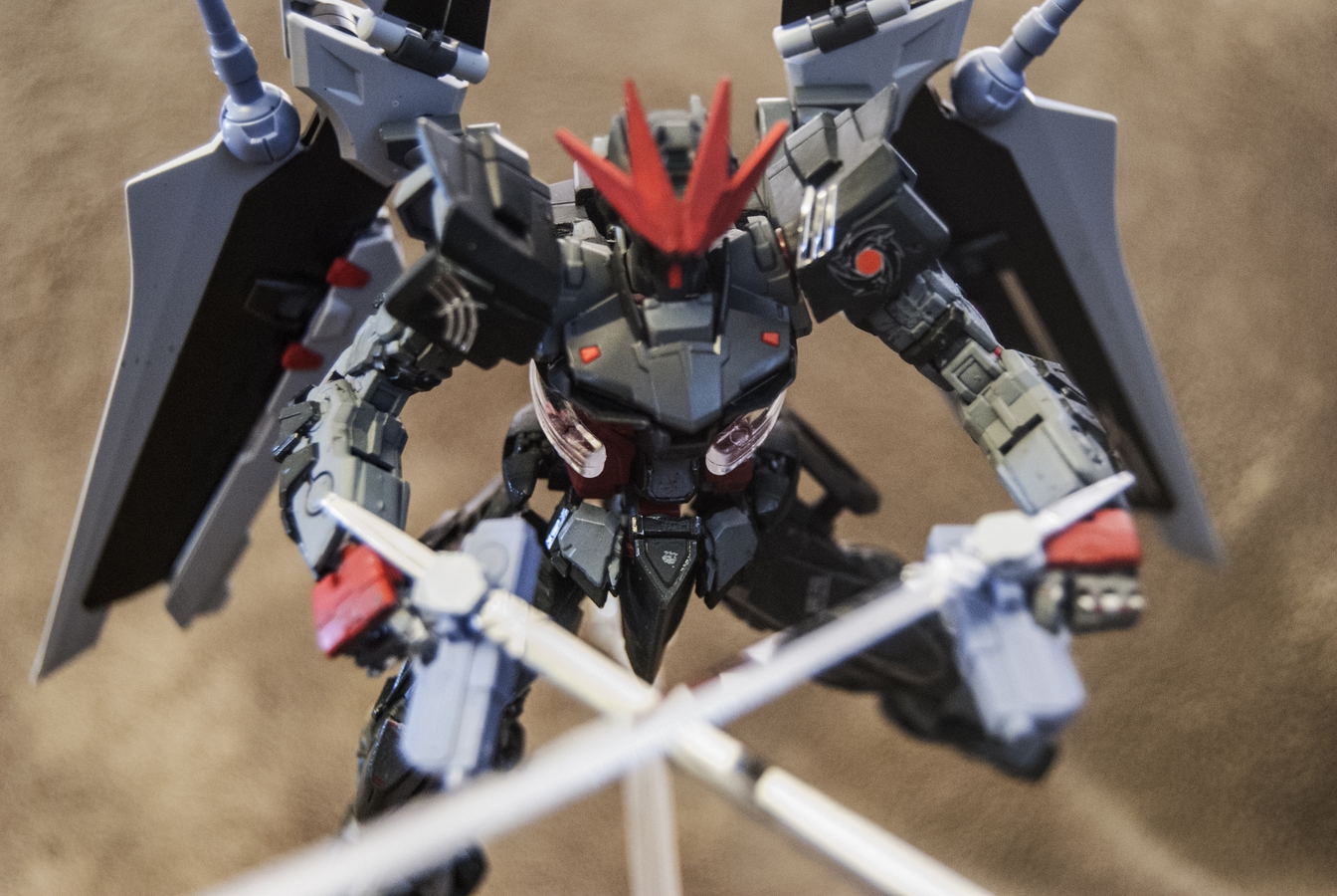 Custom Build: RG 1/144 Gundam Astray Noir