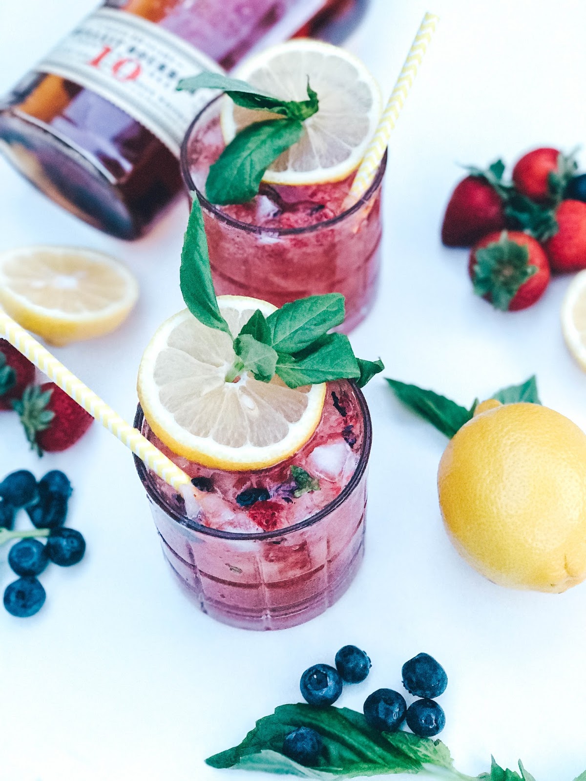 Berry Bourbon Smash + How To Choose A Signature Whiskey for Your Bar ...