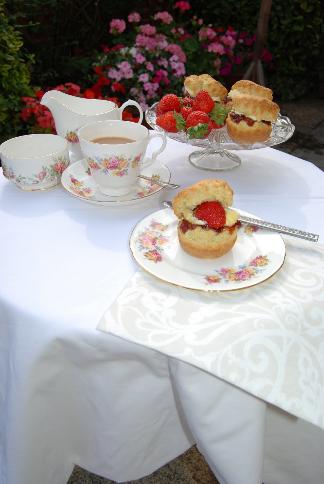 Daisy's Galley: Devonshire Cream Tea