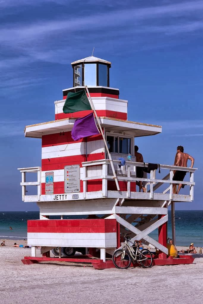 The Lifeguard Towers of Miami Beach ~ Kuriositas