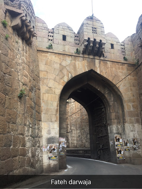 hyderabadstory: Gates of Golconda : the darwaza at the fort