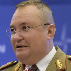 Preaîndosariatul l-a înregimentat şi pe generalul Ciucă în statul ...