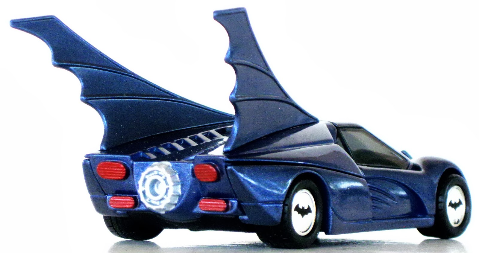 Toys and Stuff: Corgi #77308 2000 DC Comics Batmobile BMBV2