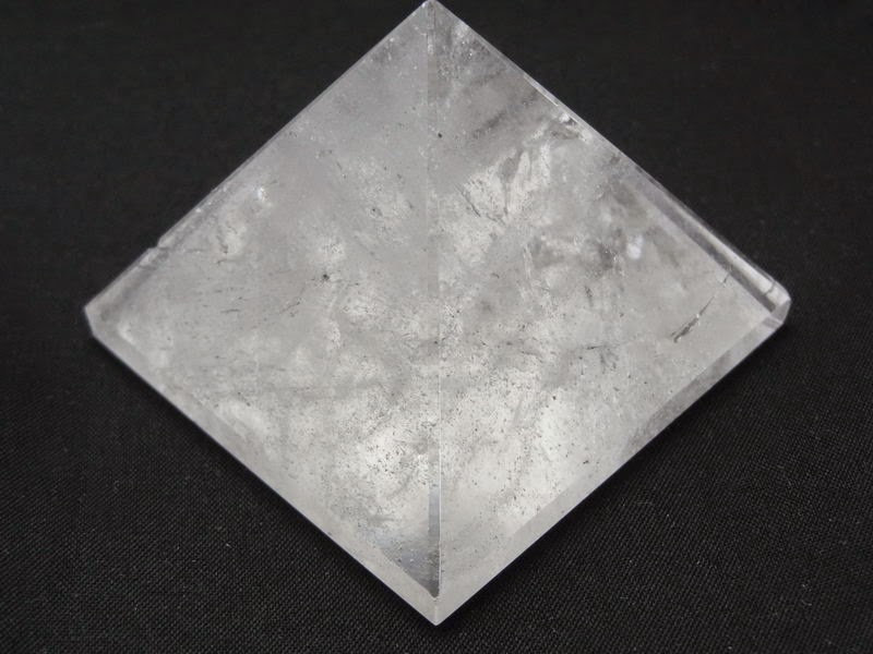 Crystals and Gemstones: Pyramid- How it Works and Uses